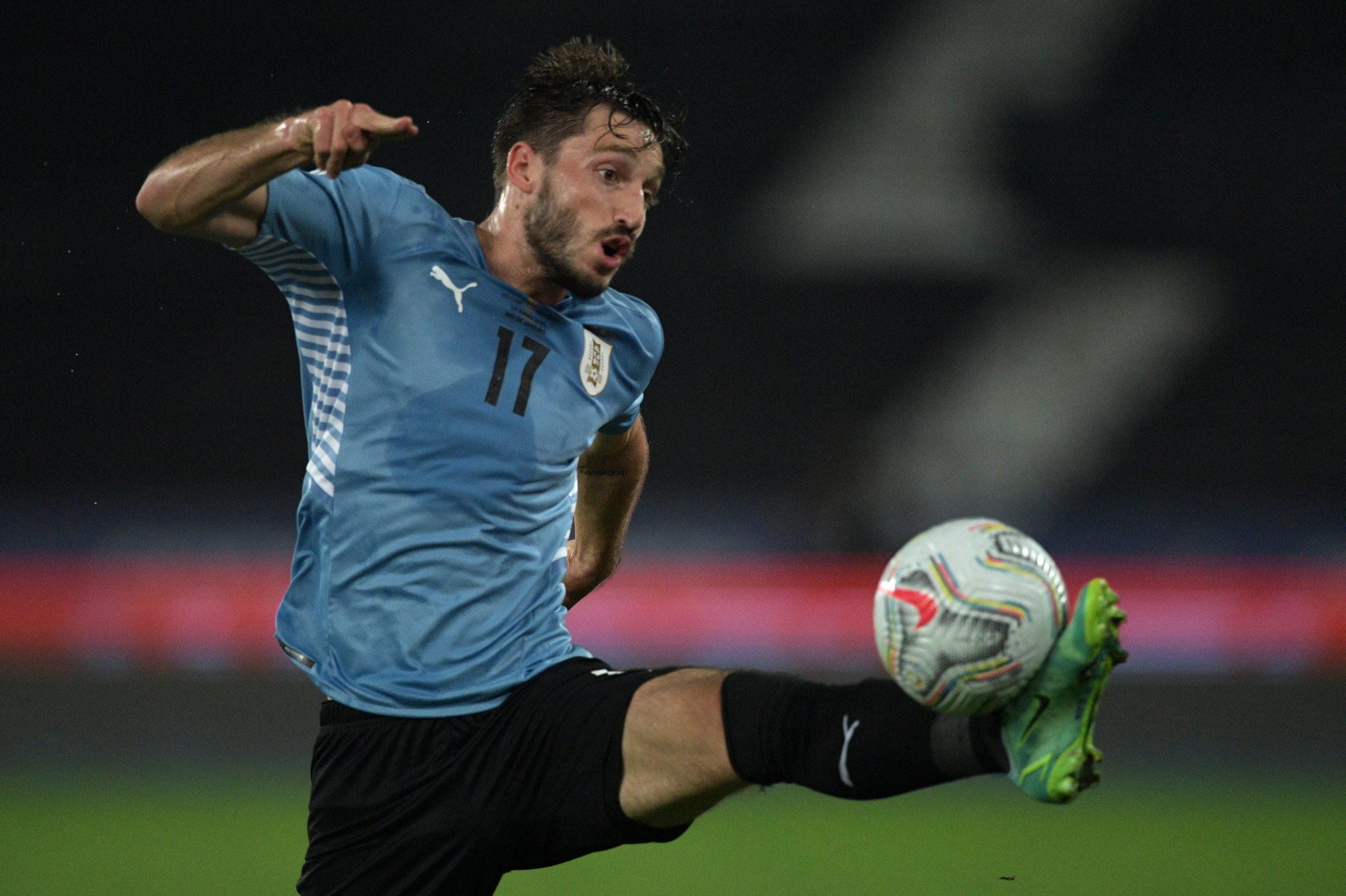 Roma complete signing of Uruguay full-back Vina - SportsDesk