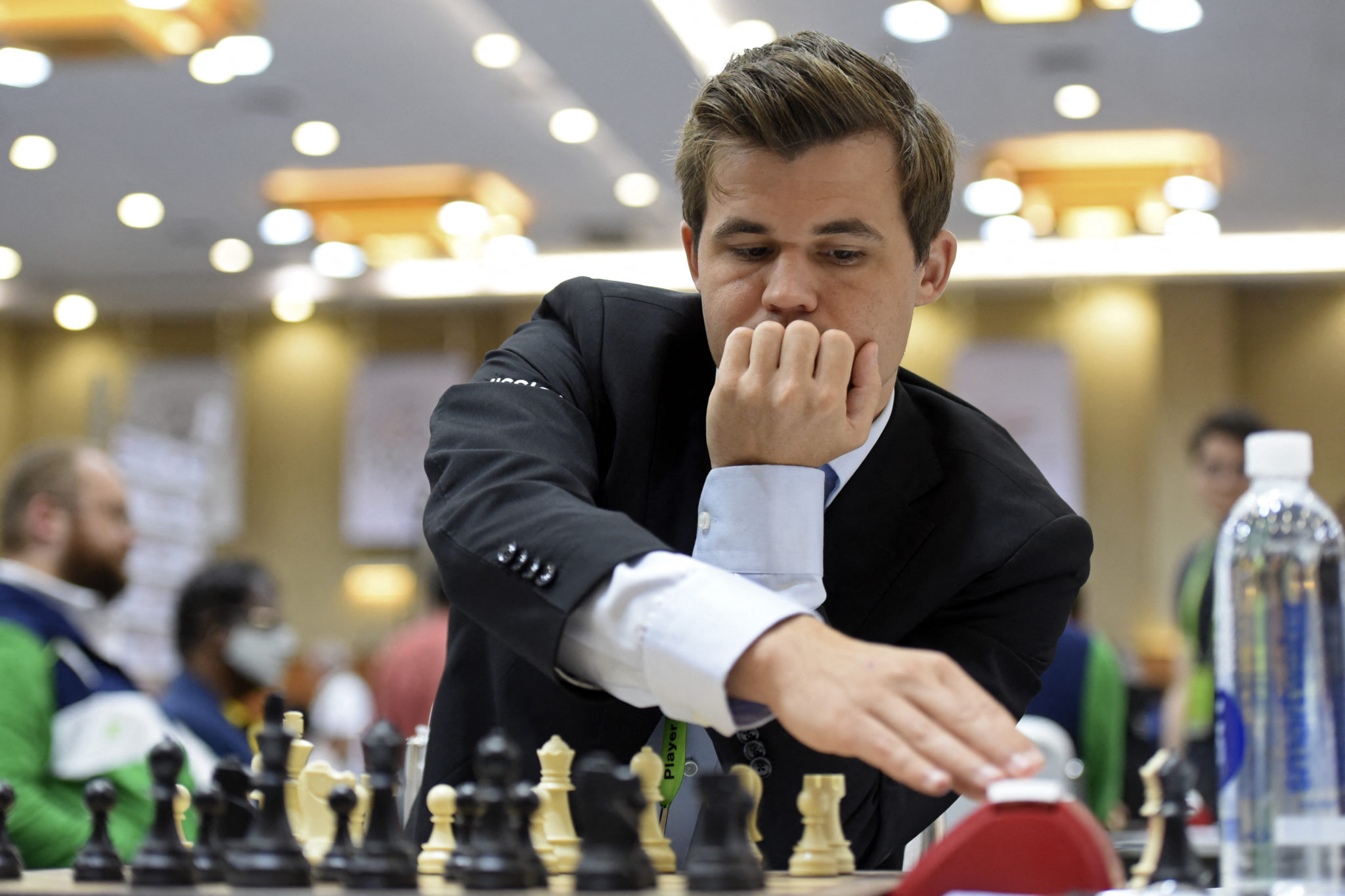 Magnus Carlsen and chess federation agree on new world championship