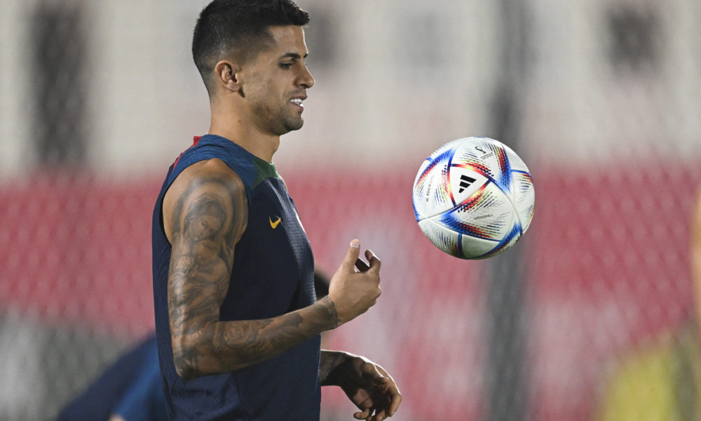 Cancelo rejoins Barca on loan from Al-Hilal