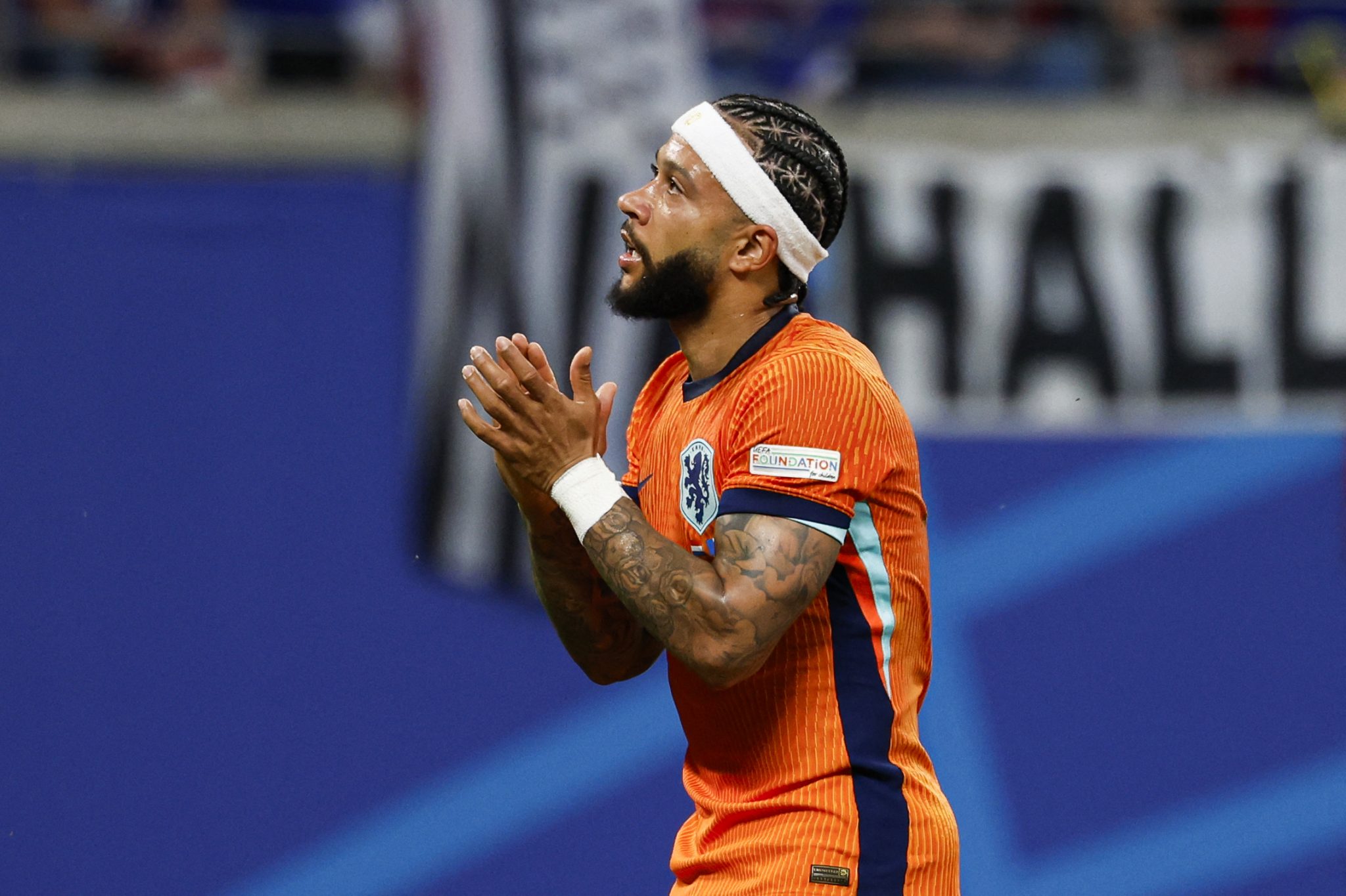 Depay becomes Netherlands’ top scorer in World Cup qualifying win