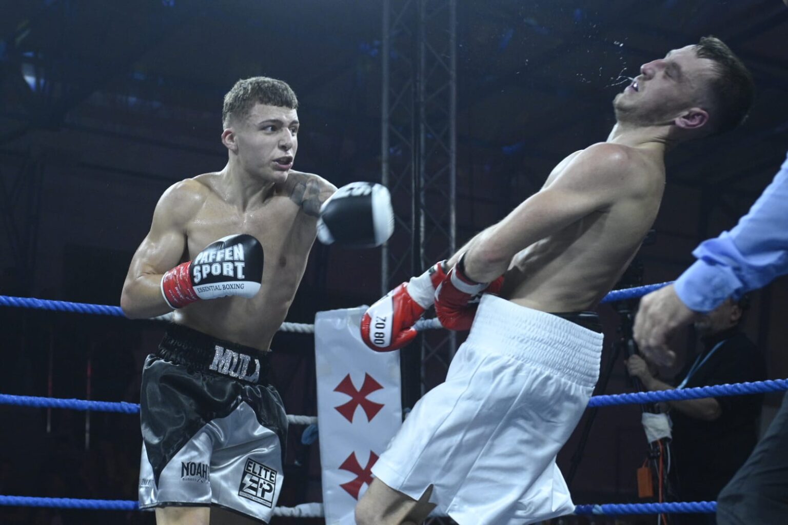 Live: Diacono wins women’s national title belt as Steve Martin beats ...