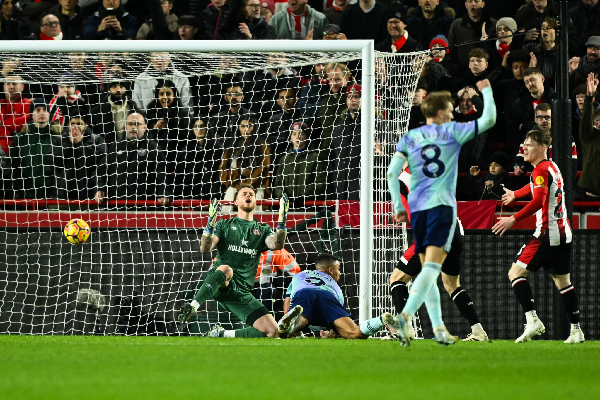 Arsenal close gap on Liverpool as Jesus stars again - SportsDesk