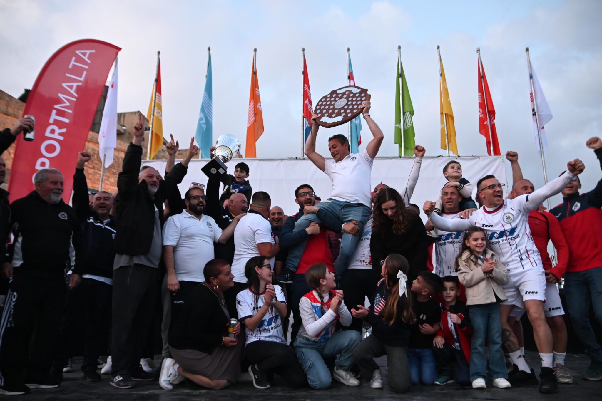 Watch: Vittoriosa fend off Cottonera rivals to win Freedom Day Regatta ...