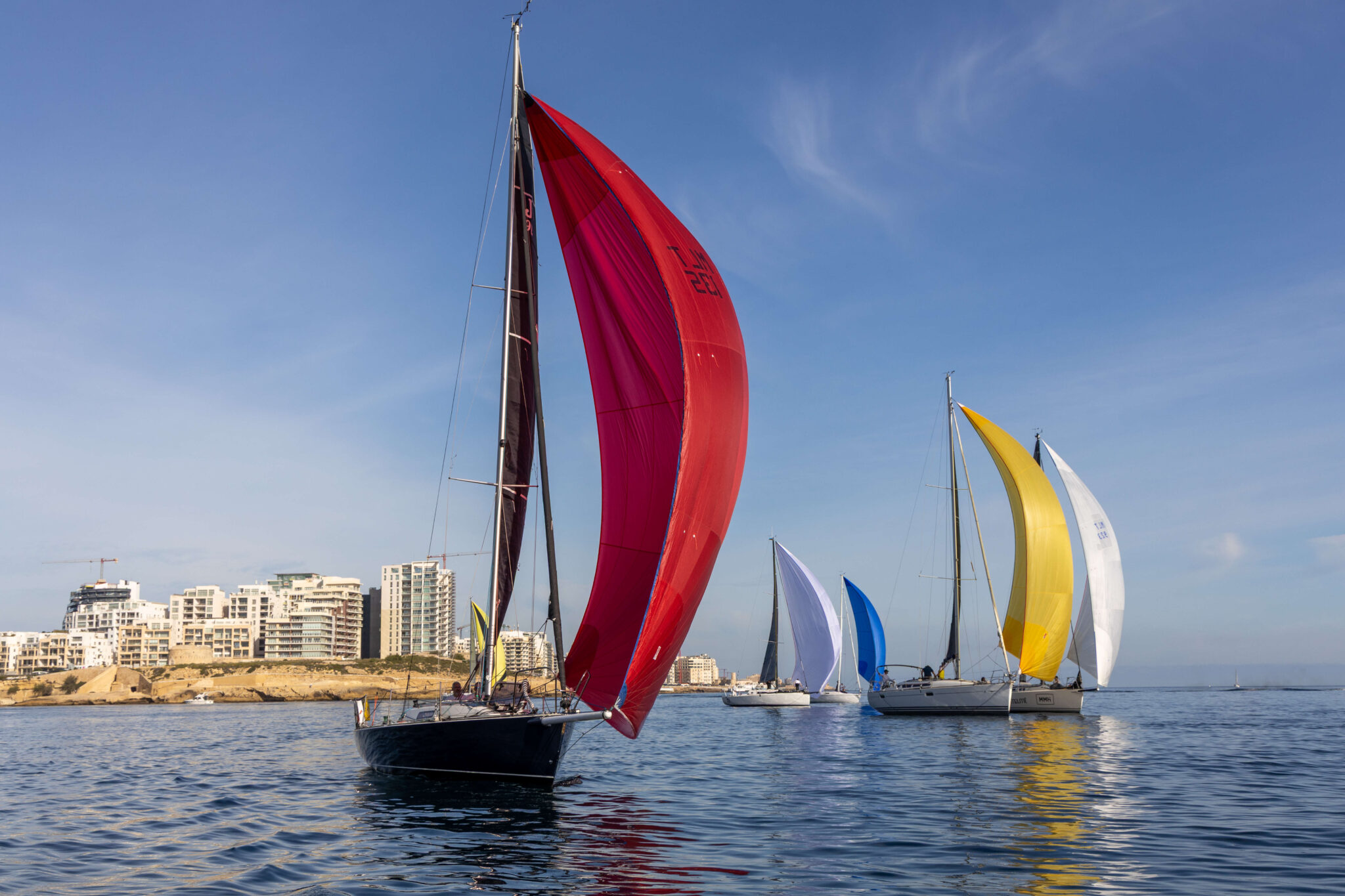 Sailors put to test in light winds at Tommy Hilfiger Figure of 8 Race ...