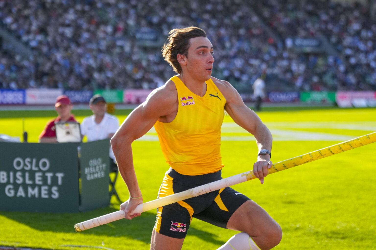Duplantis increases pole vault world record to 6.28m