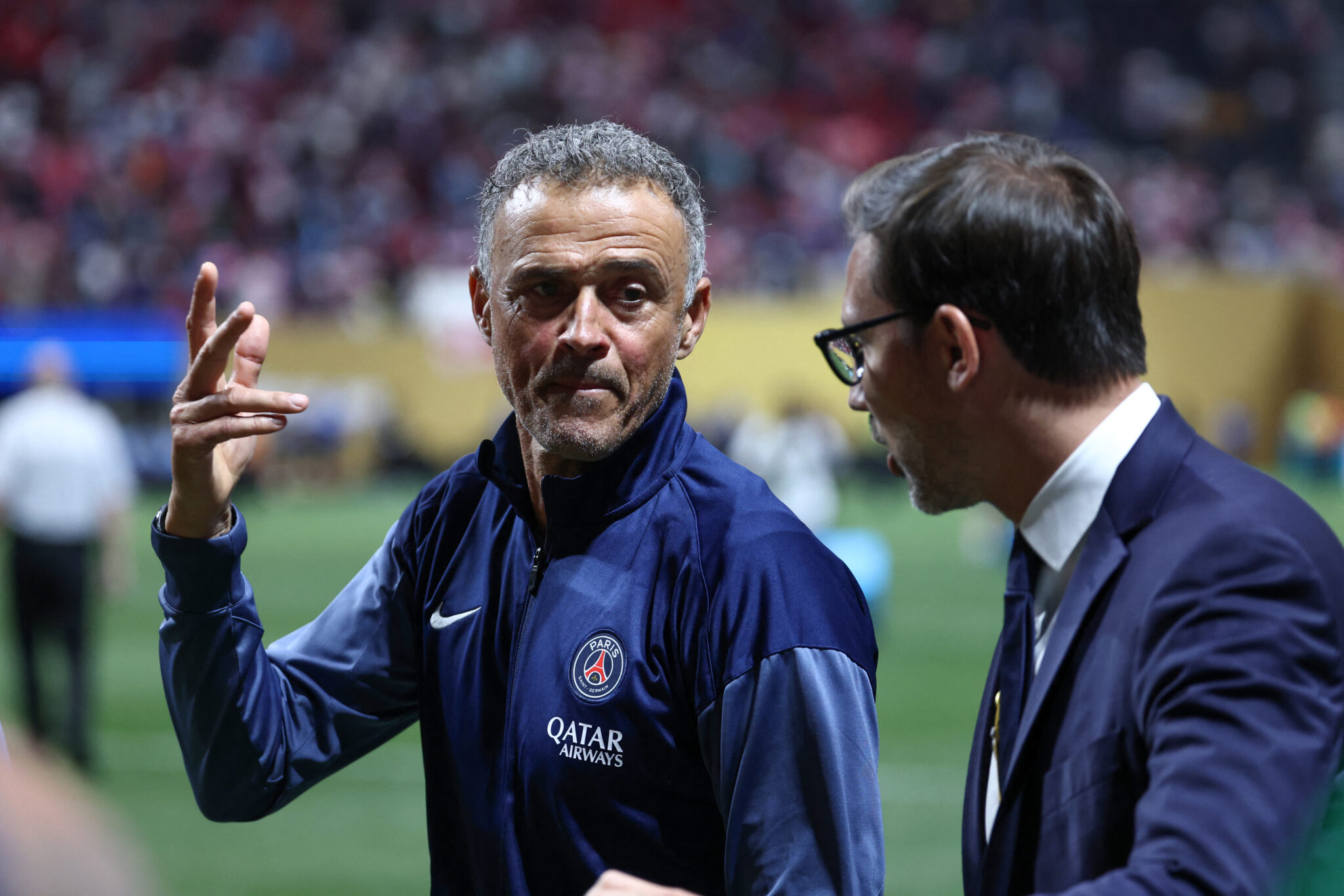PSG coach Luis Enrique fractures collarbone in bike fall