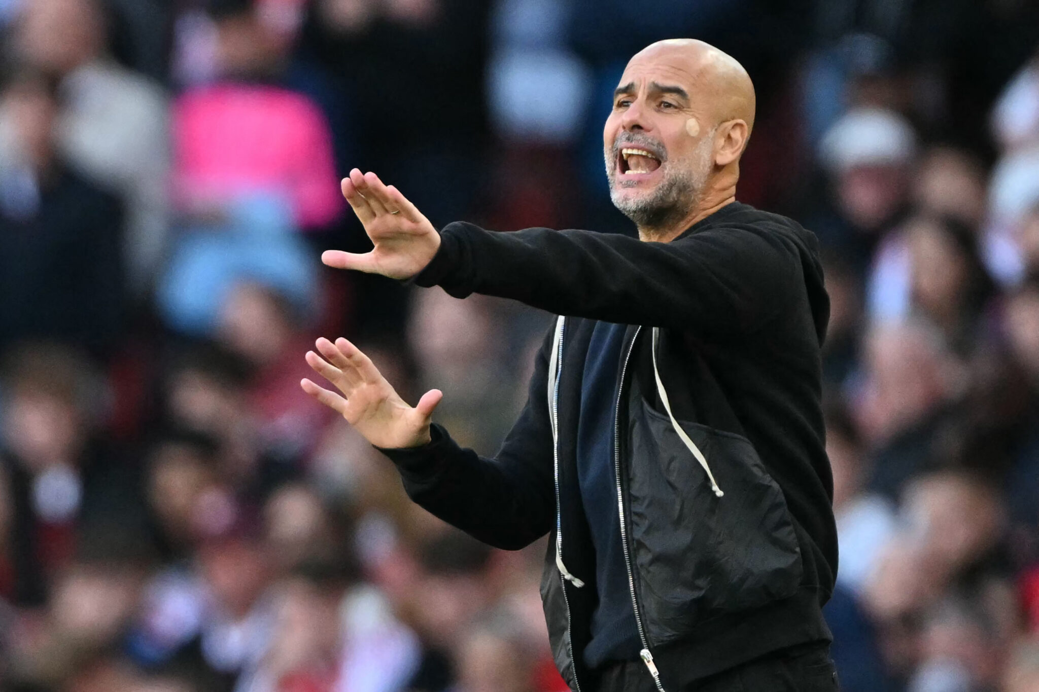 Guardiola says ‘season starts now’ as Man. City hunt Arsenal