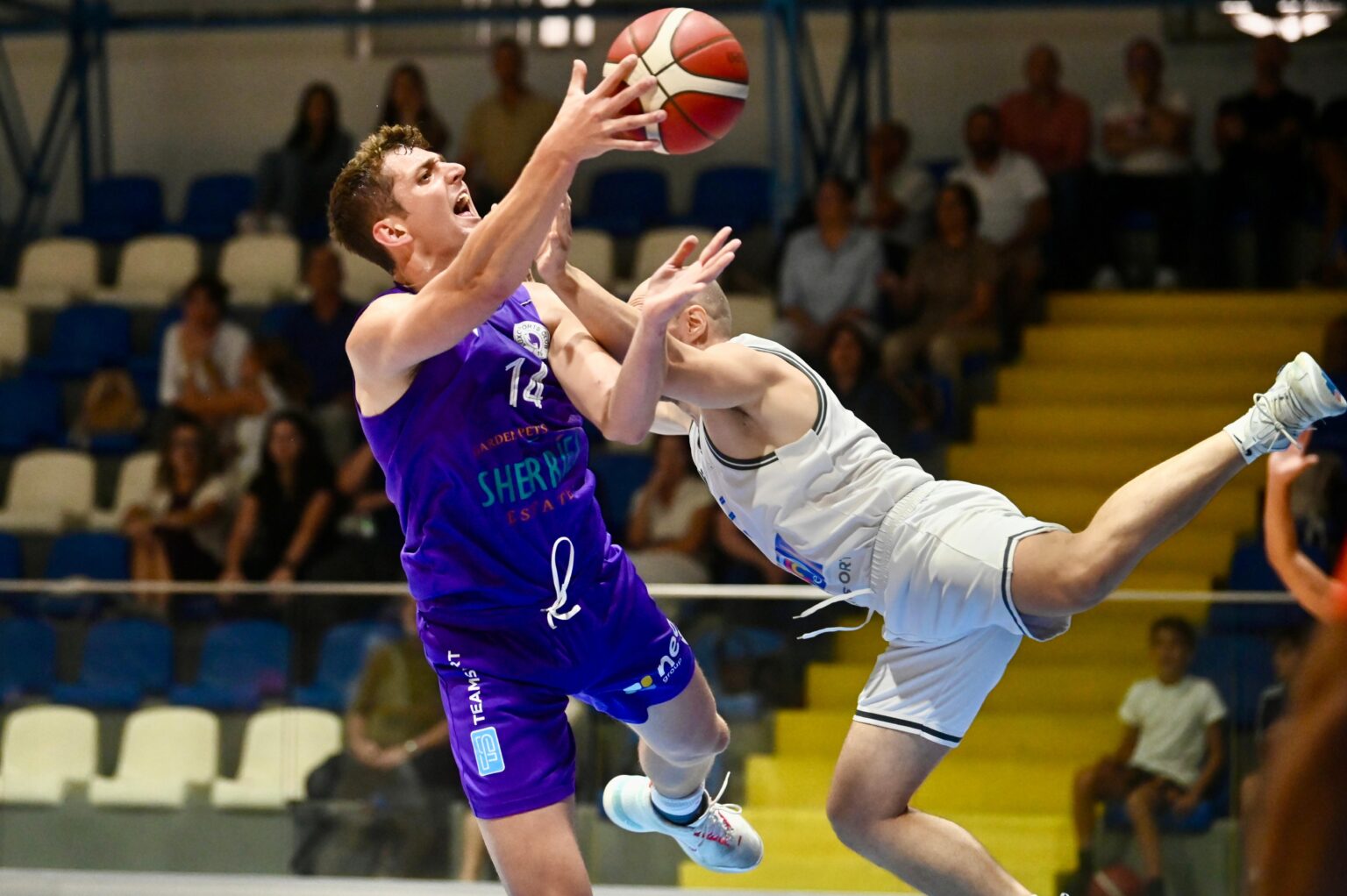 Starlites brush Luxol aside as Athleta score first victory in John ...