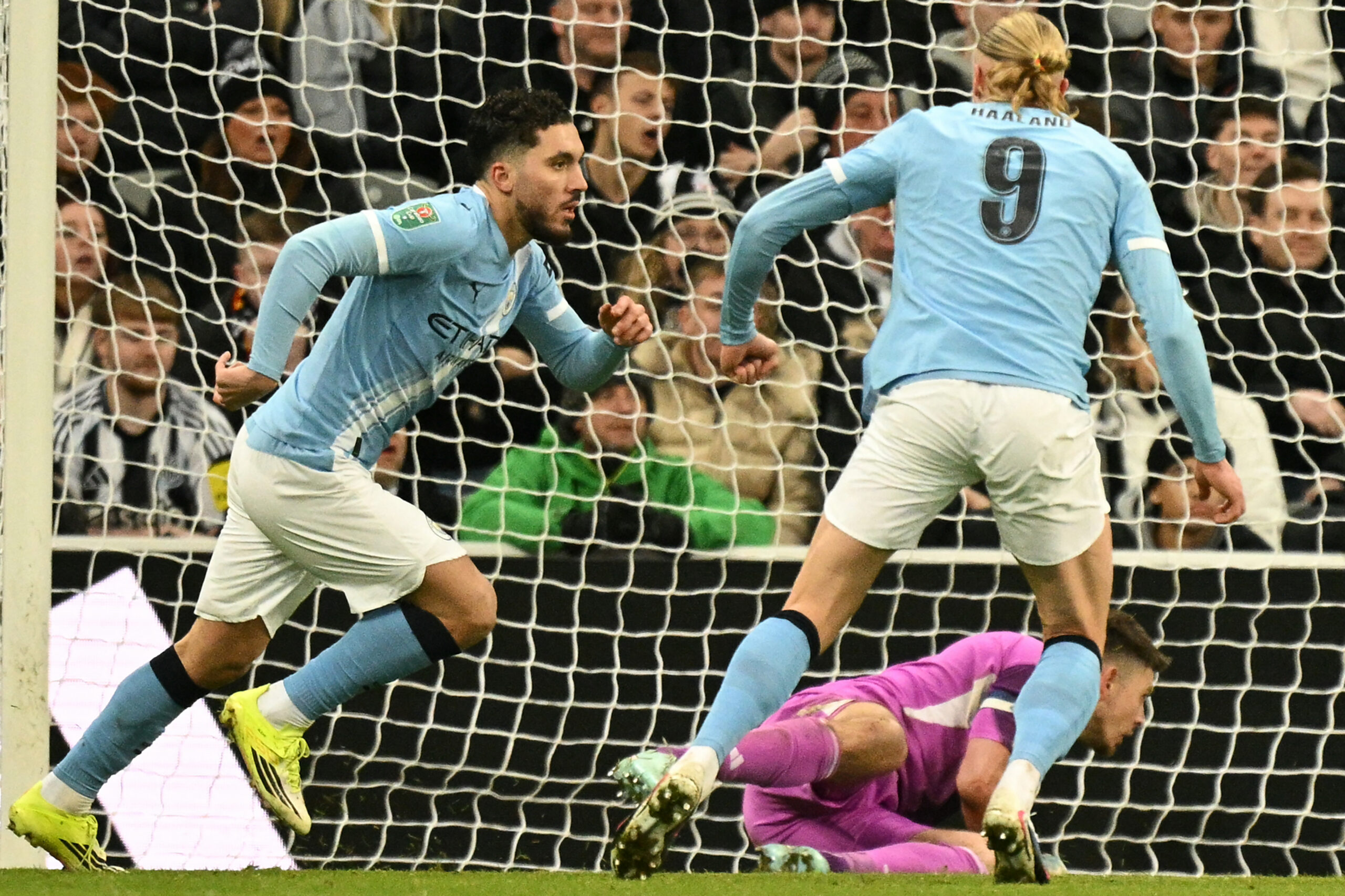 Semenyo an instant hit as Man. City close on League Cup final
