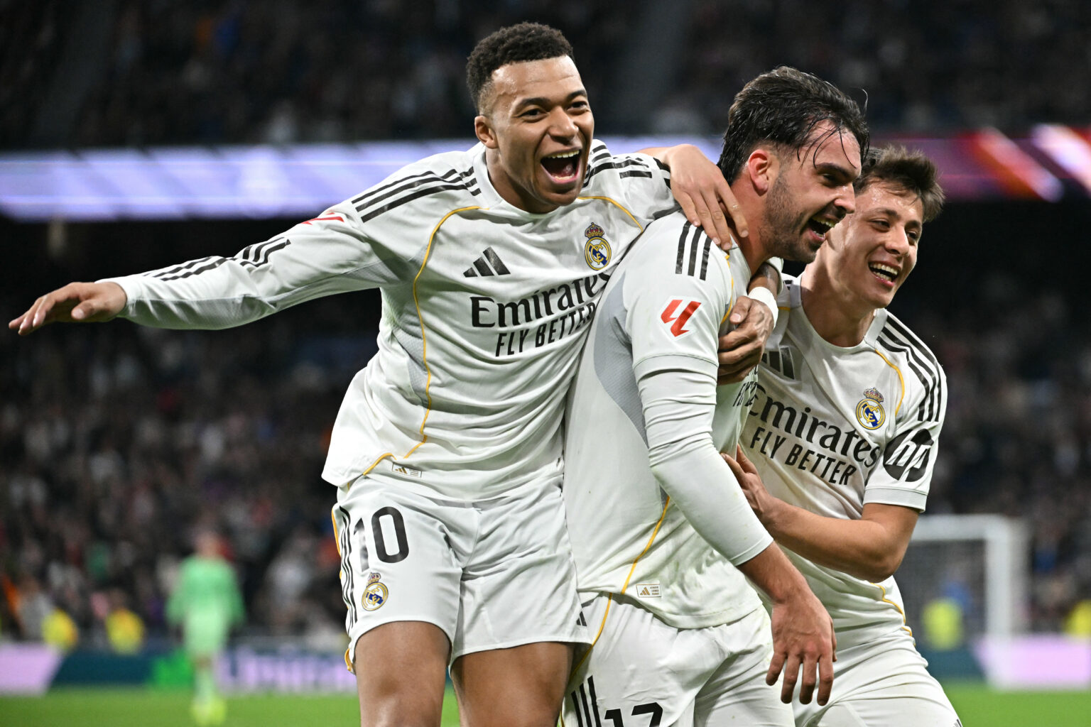 Real Madrid overcome Bernabeu boos to record Arbeloa’s first win