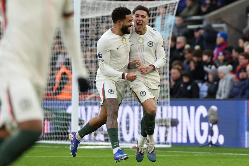 Aston Villa beat Newcastle to stay in title hunt, Chelsea climb into ...